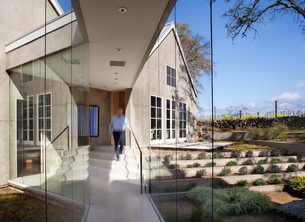 Exterior Glass Wall Systems for Indoor-Outdoor Living | Anchor-Ventana